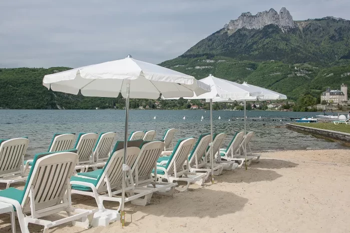 Parasols professionnels pour campings et hôtellerie de plein air